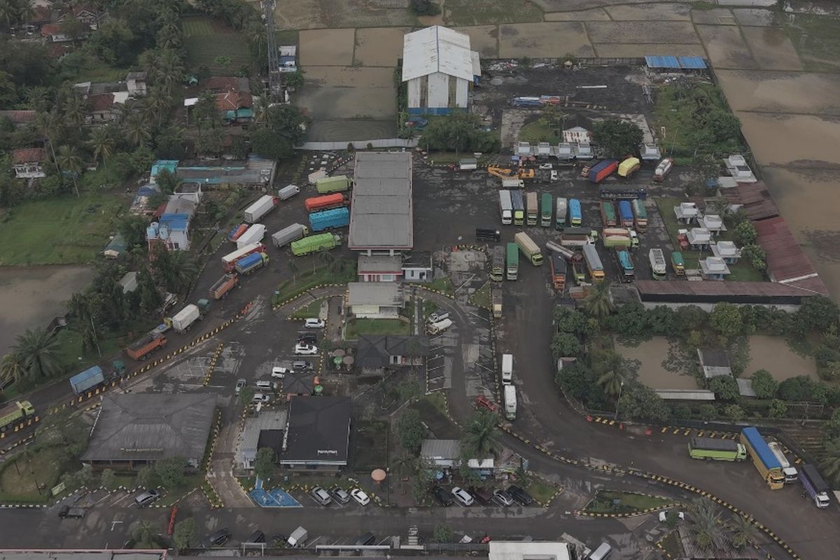 Fasilitas Lengkap Rest Area KM 43A, Bisa Cas Mobil Listrik