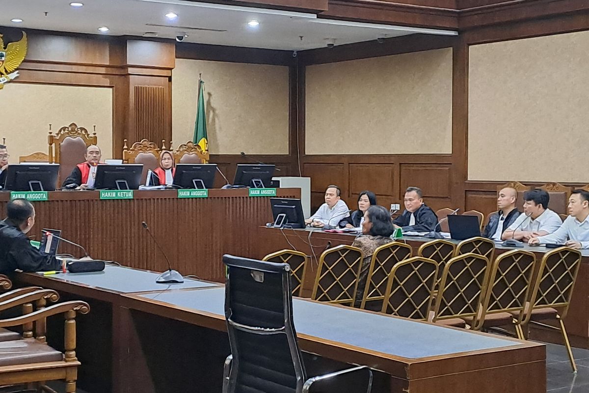Sidang Suap Impor Blueray, Terungkap Pertemuan Perdana John Field dan ...
