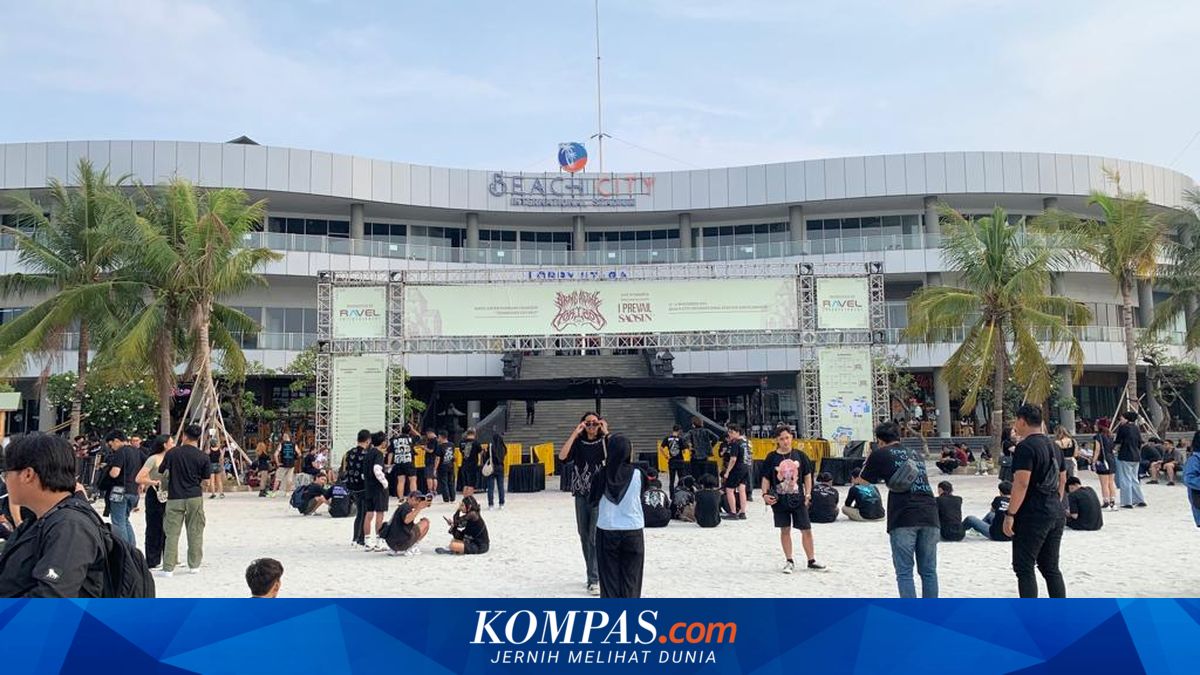 Konser BMTH Dibatalkan, Ratusan Penonton Datang ke Venue