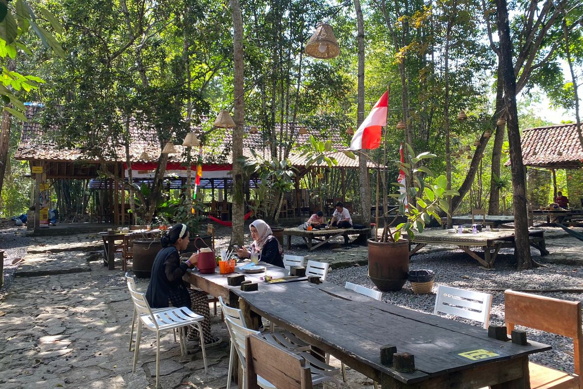 Kandang Ingkung Yogyakarta: Harga Menu, Jam Buka, dan Fasilitas