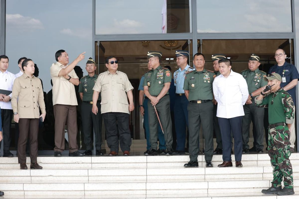 Prabowo Pimpin Evaluasi Koperasi Merah Putih di Mabes TNI, Mau Dorong ...