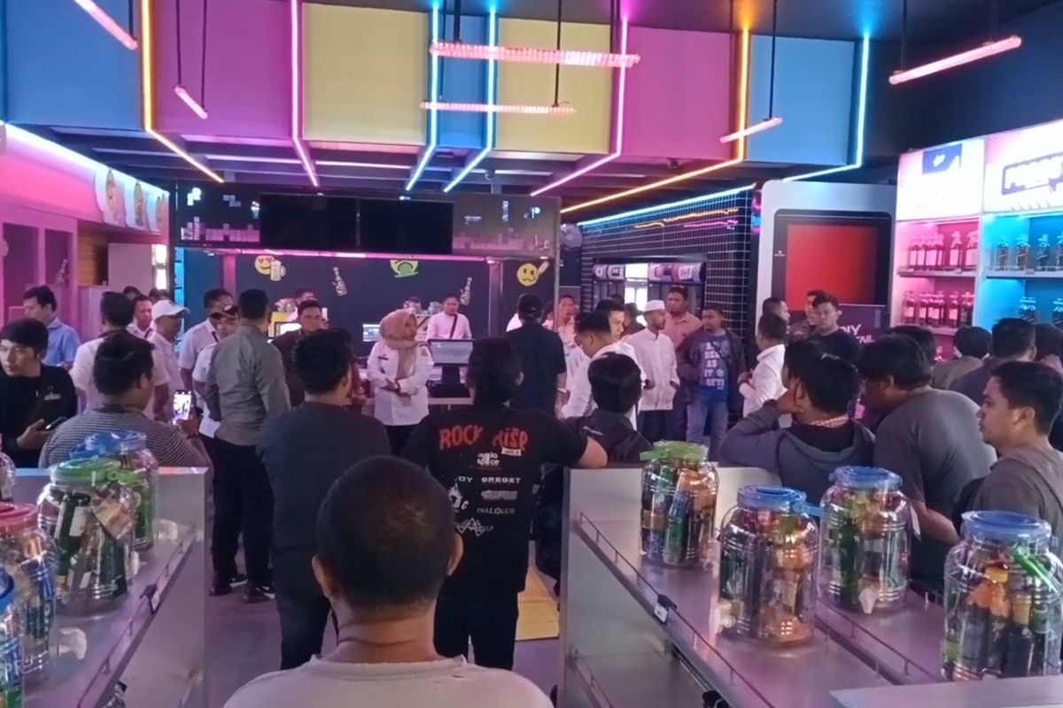 Bangunan Helen's Play Mart Dekat Rumah Dinas Gubernur Jambi, Warga ...