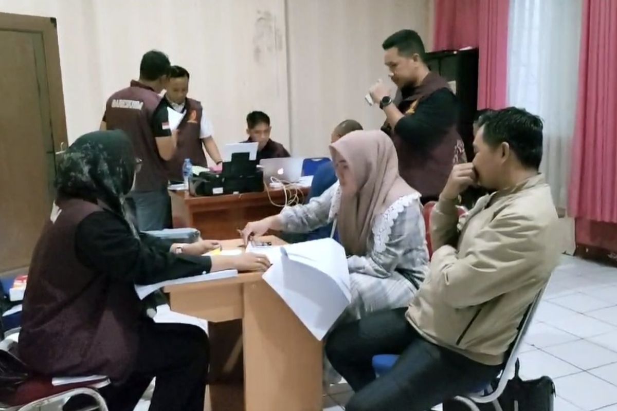 Istri dan Adik Kades Kohod Diperiksa Bareskrim soal Dugaan Surat Palsu Lahan Pagar Laut