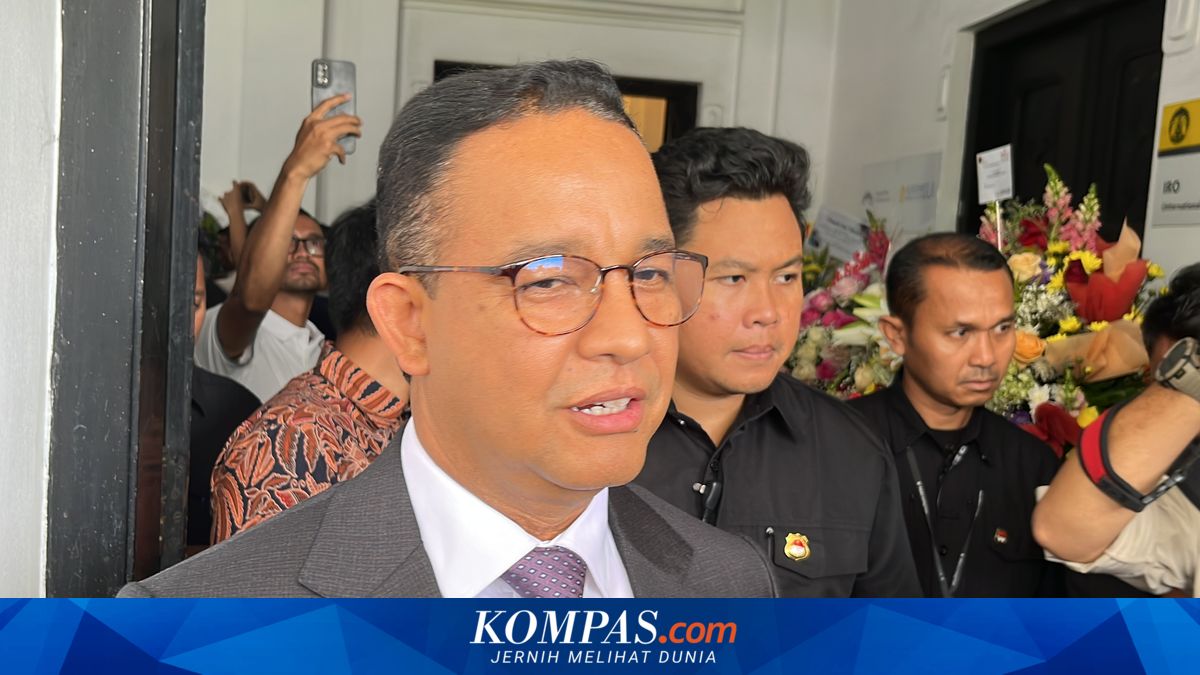 Bertemu Mahfud di Acara Pengukuhan Guru Besar UI, Anies Mengaku Tak ...