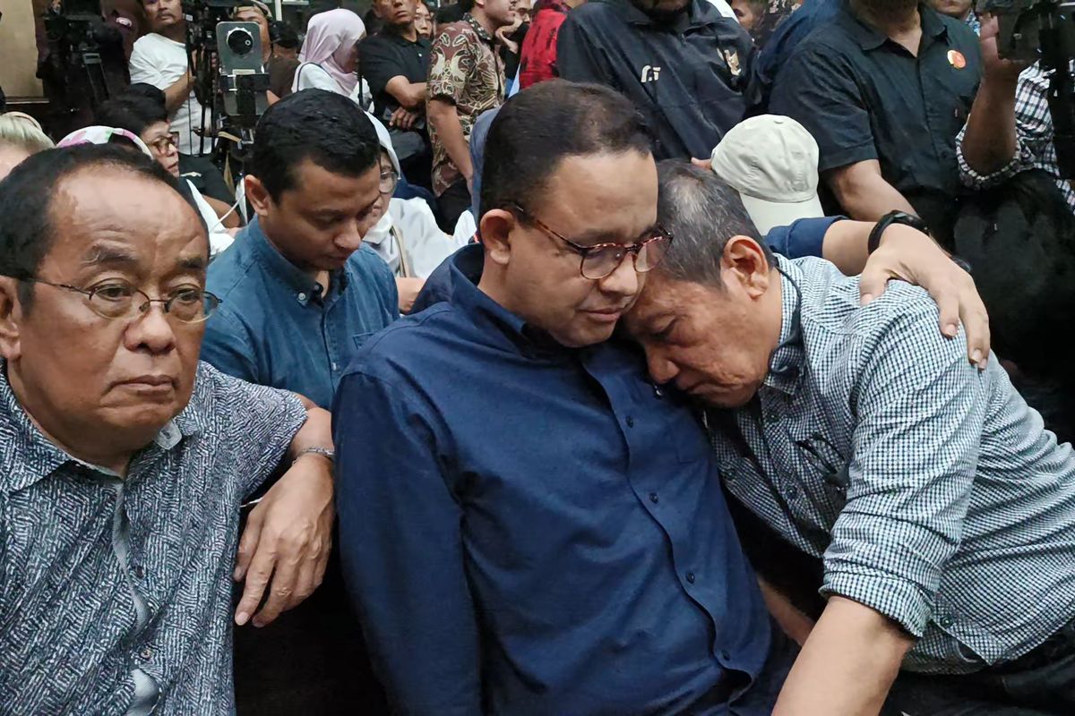 Duka Saut Situmorang, Jatuh di Pelukan Anies, Usai Tom Lembong Divonis 4,5 Tahun Bui