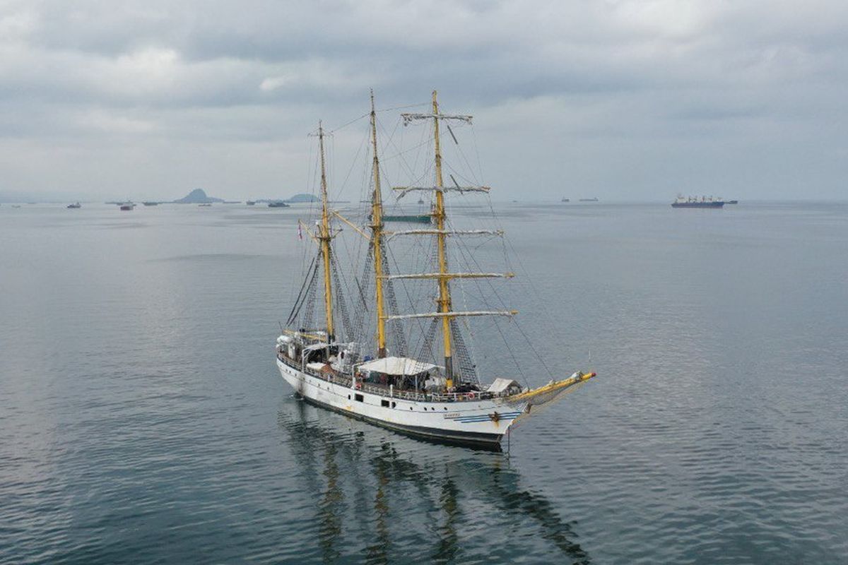 Lebih Dekat dengan KRI Dewaruci, Kapal Legendaris TNI AL 3 Kali Arungi ...