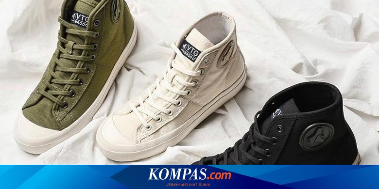 10 Merek Sepatu Lokal Terbaik dan Berkualitas