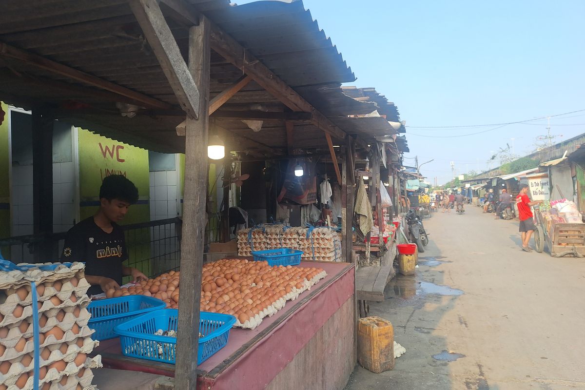 Ratusan Pedagang Pasar Cipluk Terancam Tergusur Proyek Tol Harbour Road II