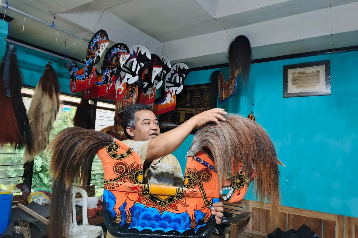 Setia di Jalur Tradisi, Perajin Kuda Lumping Asal Semarang Ini Bertahan ...