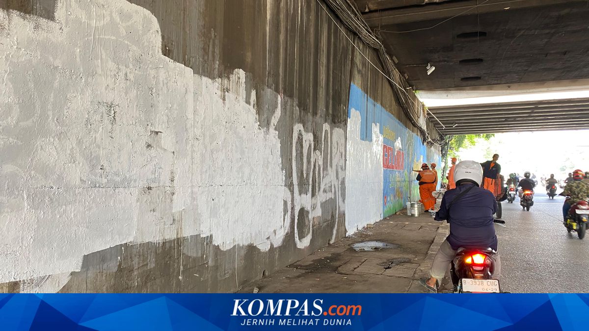 Dinding Flyover Pejompongan Dicat Usai Dipenuhi Coretan Demo 25 Agustus