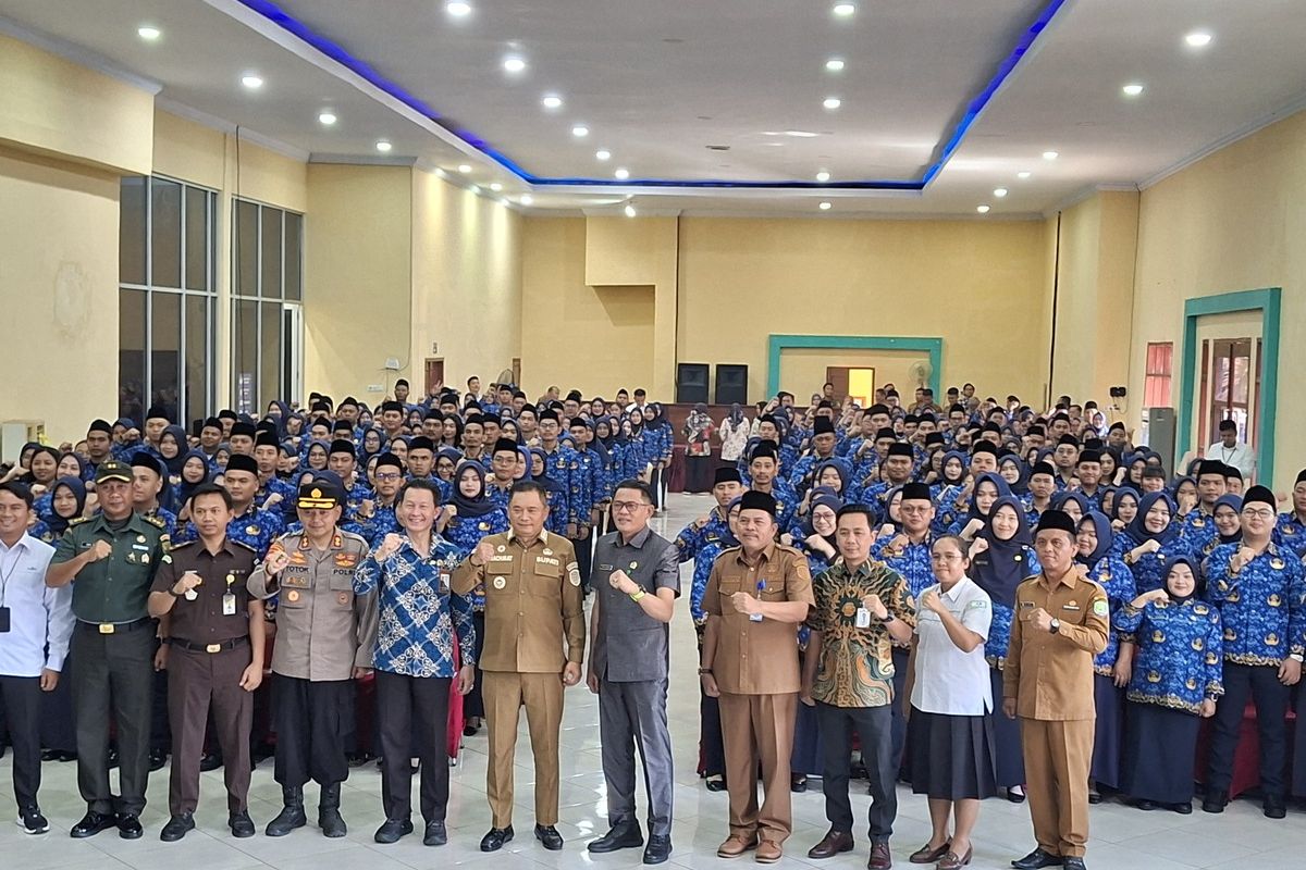 Bupati Bengkulu Tengah Wajibkan Pendatang yang Jadi ASN Ganti KTP atau Dievaluasi