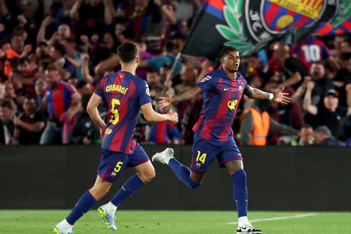Barcelona Percepat Negosiasi Anthony Gordon, Marcus Rashford Masih ...