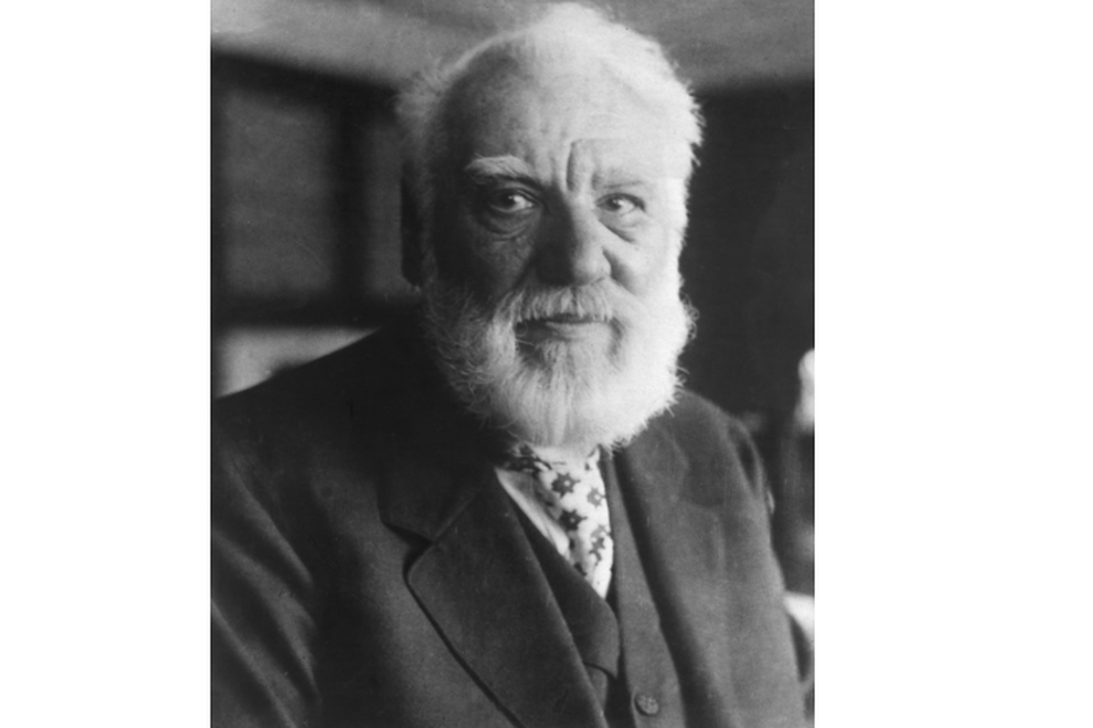 Biografi Alexander Graham Bell, Penemu Telepon