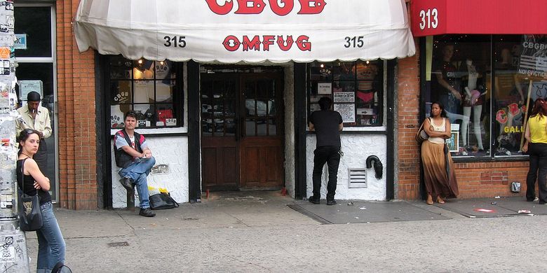 Kilas Balik Konser Terakhir di CBGB, Bar yang Melahirkan Ikon Punk