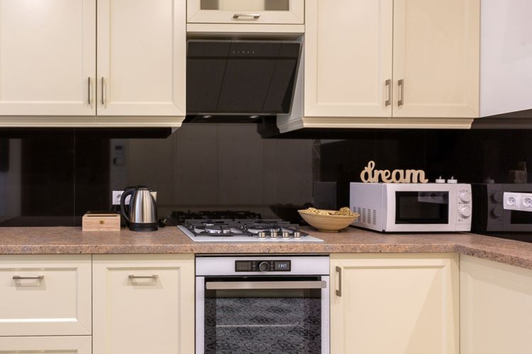 7 Warna Kitchen Set Ini Bisa Membuat Dapur Tampak Lebih Luas