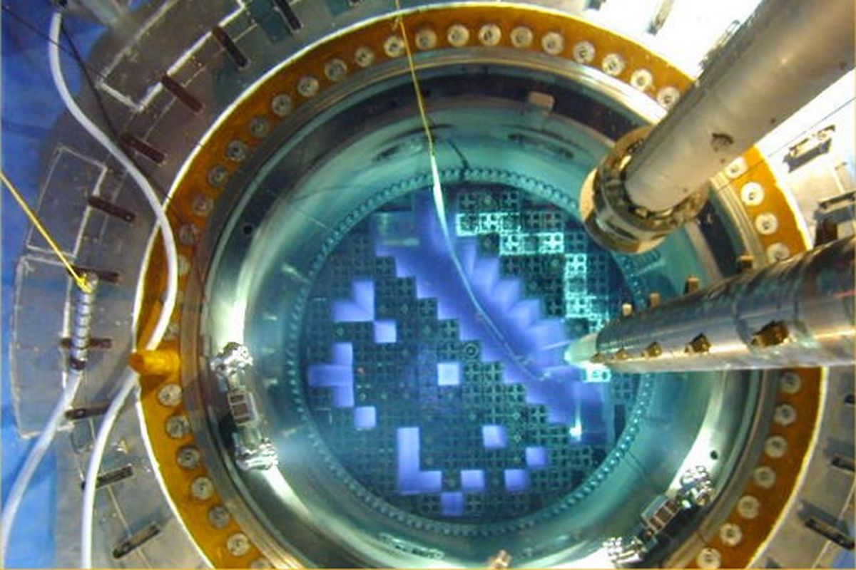 Perbedaan Reaksi Transmutasi Alami dan Buatan