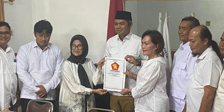 Berita Harian Susanti Dewayani Daftarkan Diri Jadi Calon Wali Kota ...