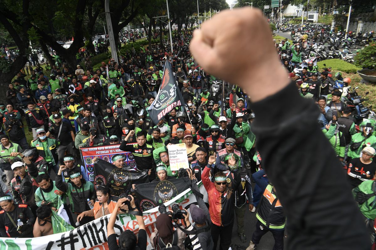 Merenungi Nasib Ojol dan ODOL