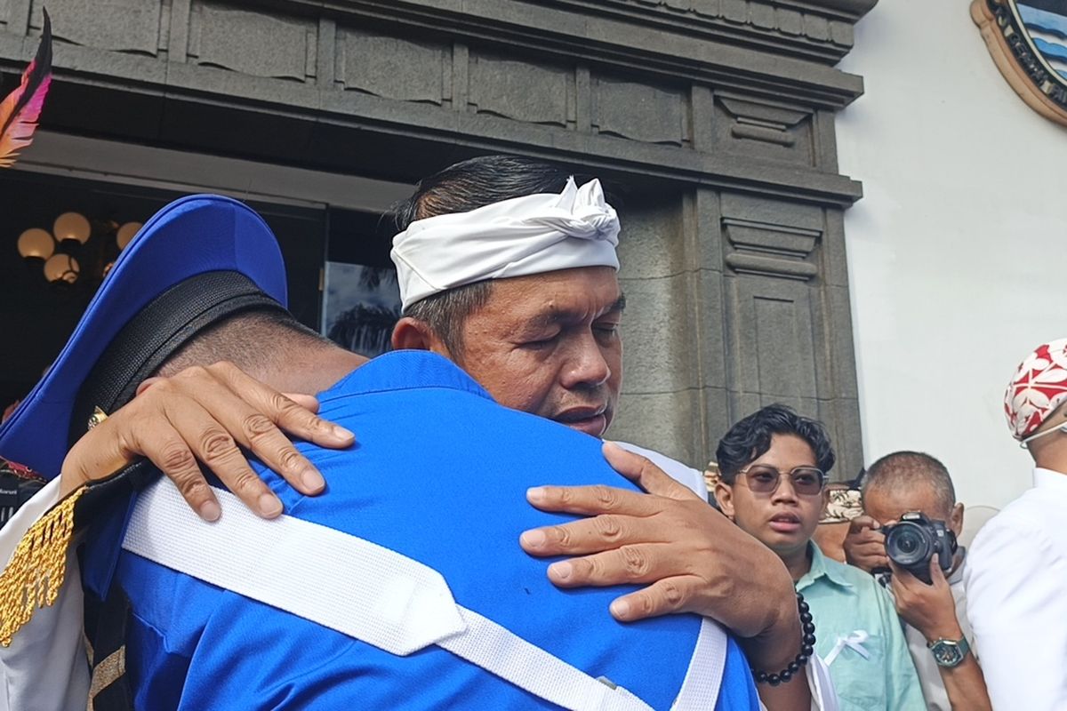 Dedi Mulyadi Menangis Saat Pulangkan 273 Pelajar dari Barak Militer: Banyak yang Meragukan