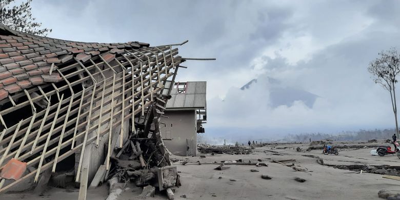 Berita Harian Tanda-tanda-alam-erupsi-gunung-semeru Terbaru Hari Ini - Kompas.com