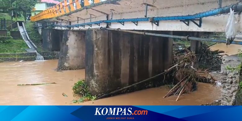 Jembatan Kiambang Padang Pariaman Ambruk, Arus Lalu Lintas Padang ...