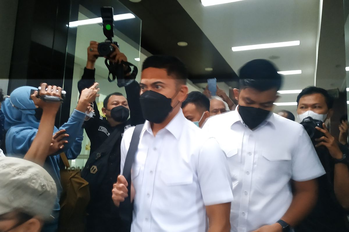 Usai 7,5 Jam, 5 Ajudan Irjen Ferdy Sambo Selesai Diperiksa Komnas HAM