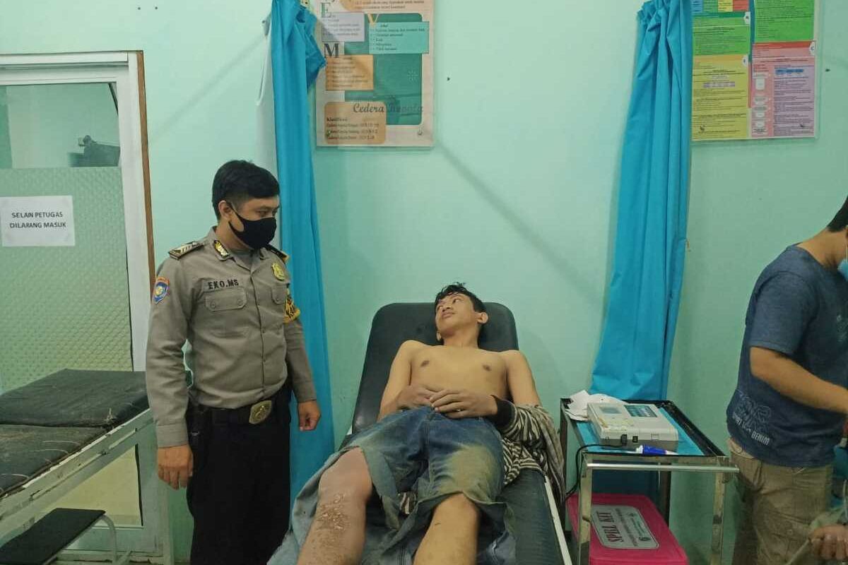 4 Pekerja Pemasang Tiang Internet di Mempawah Kalbar Tersengat Listrik