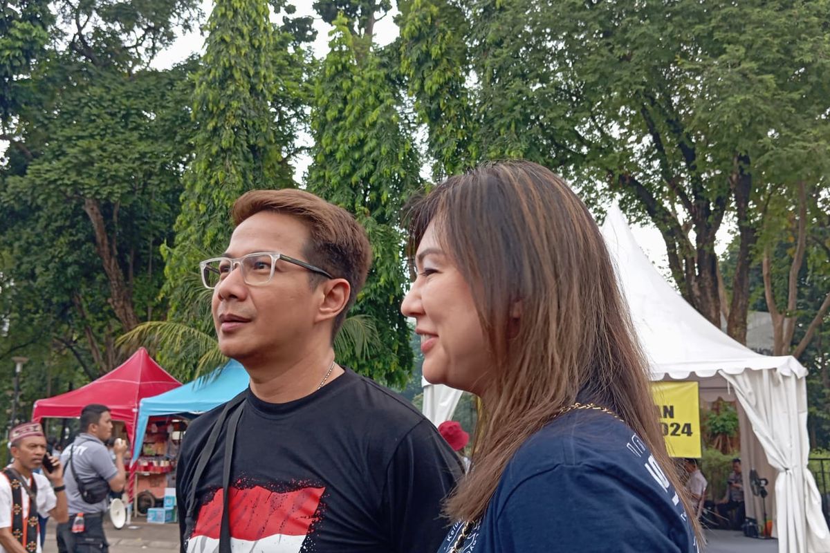 Ikut Misa di GBK, Penyanyi Delon Thamrin Mau Persembahkan Lagu untuk ...