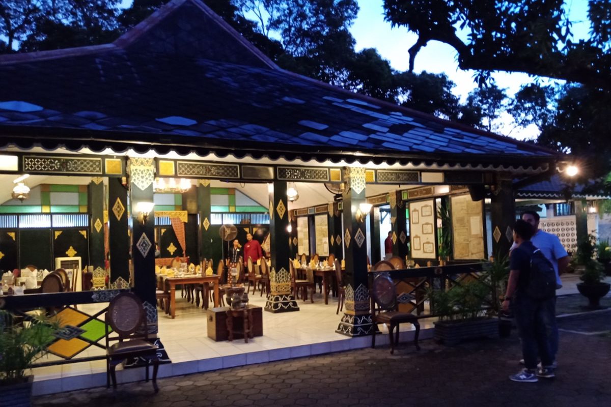 Uniknya Restoran dengan Cita Rasa Raja-raja Yogyakarta