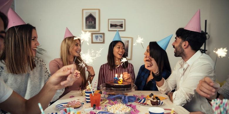 20 Pantun Ulang Tahun Lucu dan Penuh Makna - Kompas.com
