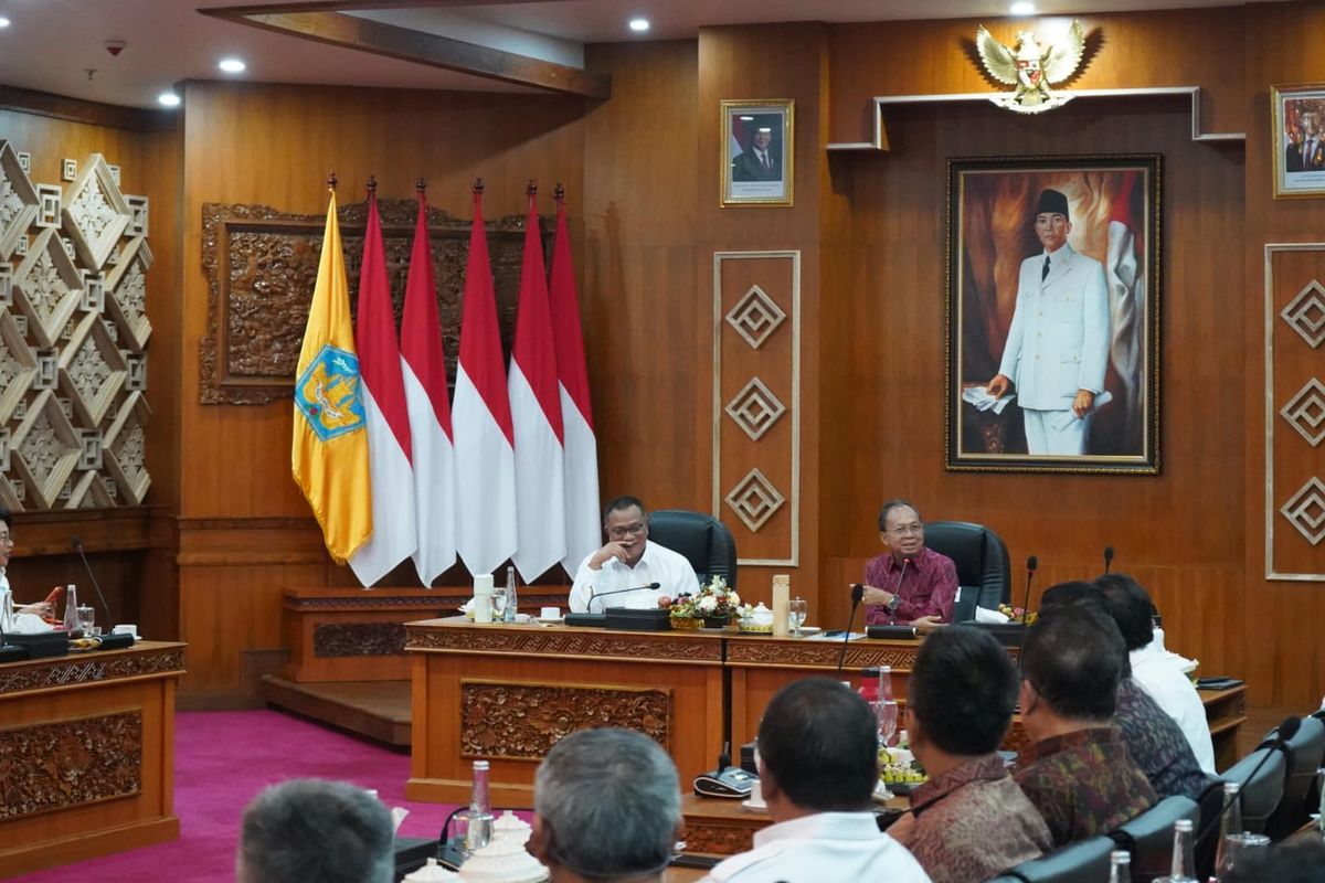 Menteri LH: Mulai 1 Agustus 2026 Bali Tutup Open Dumping di TPA Selamanya