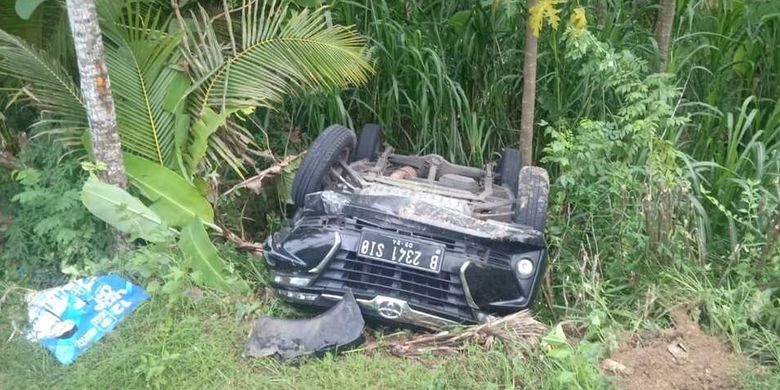 Berita Harian Mobil Asal Jakarta Terjun Ke Jurang Terbaru Hari Ini - Kompas.com