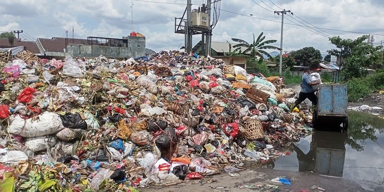 Berita Harian Sampah Pasar Baleendah Bandung Terbaru Hari Ini - Kompas.com