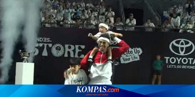 Heboh Poster Cipung dan Supporter Raffi Ahmad yang Dipimpin Marshel ...