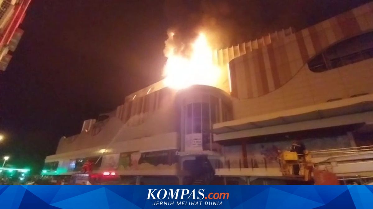 Pemilik Mega Mall Manado Ceritakan Situasi Saat Kebakaran: 5 Staf ...