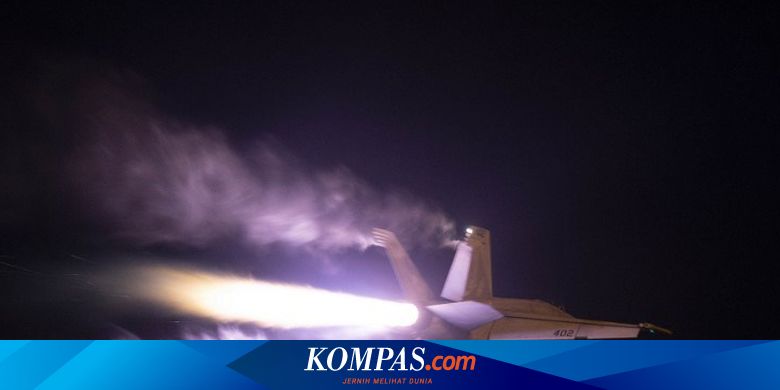 Rudal Houthi Hantam Kapal Kargo di Teluk Aden, Lukai Awak Kapal