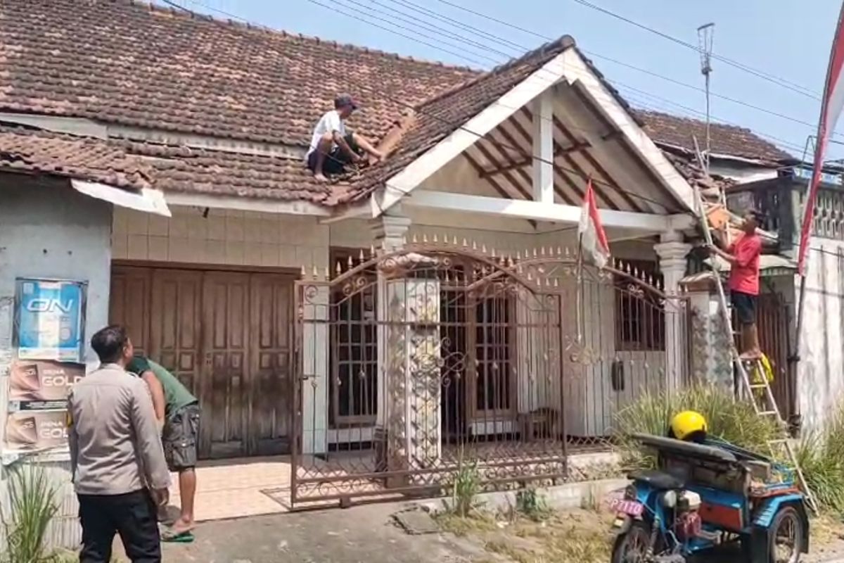 Genteng Warga di Kediri Rontok Akibat Sound Horeg, Satgas Evaluasi Gelaran Pawai