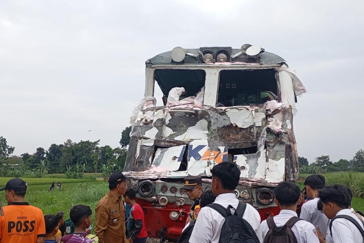 Kecelakaan KA Kertanegara vs Truk Pupuk di Kediri, Bagaimana Kondisi Masinis?