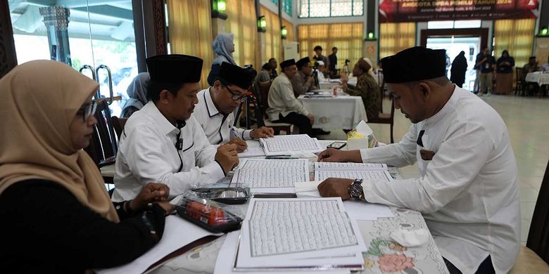 Berita Harian Bacaleg Tes Baca Alquran Terbaru Hari Ini - Kompas.com