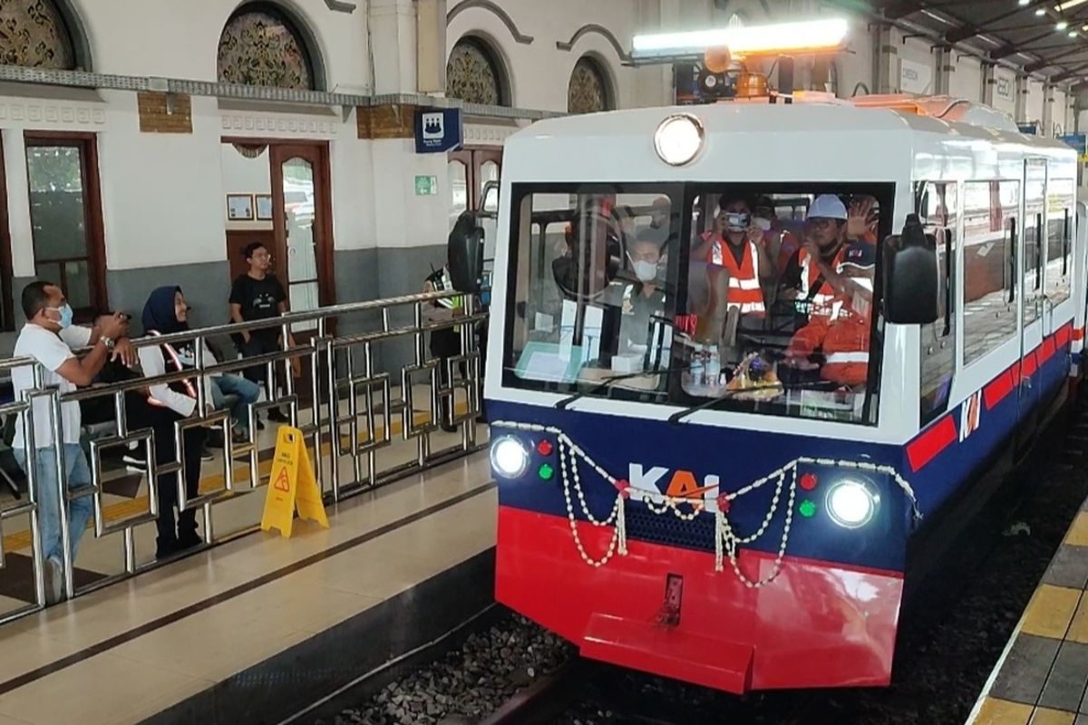 PT KAI Daop III Cirebon Resmikan Kereta Lori Dresin Inspeksi Siaga ...