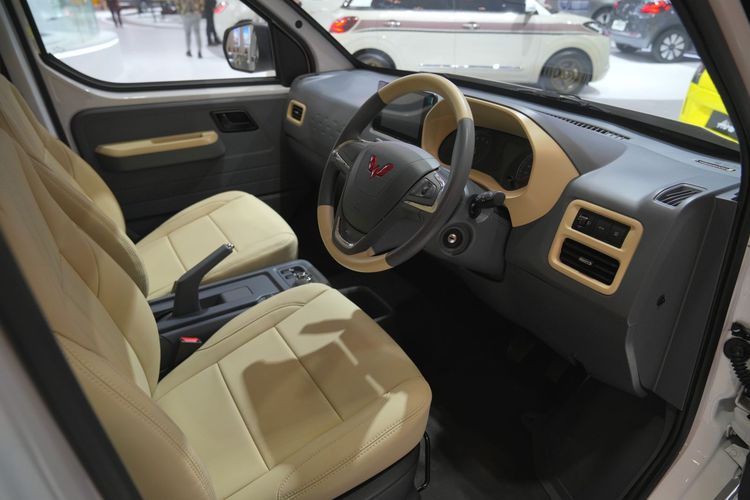 Modifikasi Mewah Wuling Mitra EV di GIIAS 2025