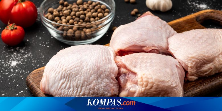 Ketahui Mengapa Kita Sebaiknya Tidak Makan Ayam Mentah