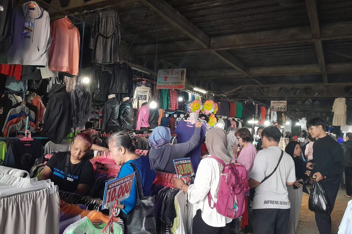 7 Tips Thrifting di Pasar Cimol Gedebage, Bawa Tas Sendiri