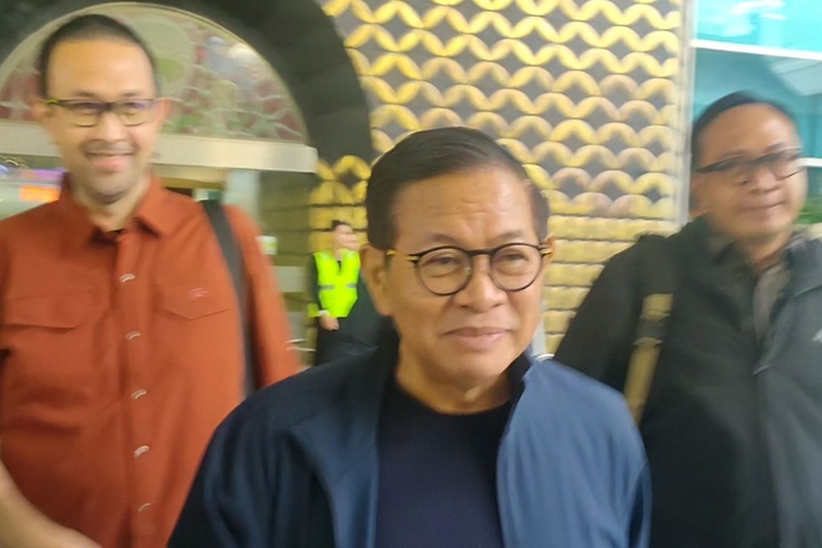 Tiba di Bandara YIA, Pramono Anung Bungkam Saat Ditanya soal Ikut Retreat