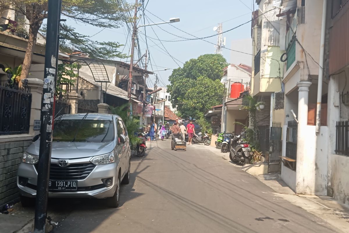 Pengurus RW 08 Kalipasir Mulai Lakukan Mitigasi untuk Bersihkan Label ...