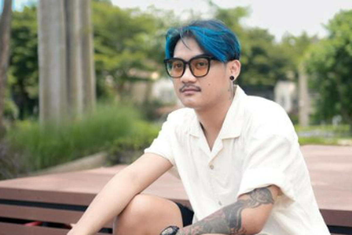 Viral Momen Suami Happy Asmara, Gilga Sahid Banting Mic Saat Tampil di ...