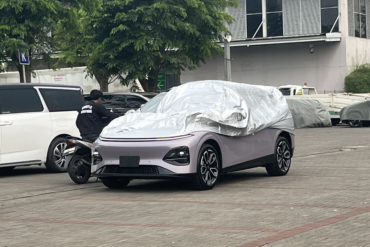 GIIAS 2025: Xpeng Tampilkan Mobil Listrik G6 dan X9