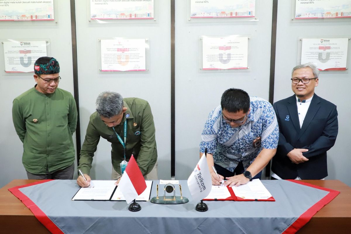 Pemkab Bandung Gandeng Telkom University Atasi Persoalan Sampah Pemkab Bandung Gandeng Telkom University Atasi Persoalan Sampah