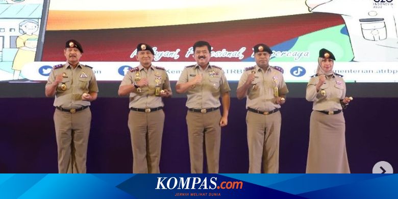 Seragam Baru PNS ATR/BPN: Baret dan Tongkat Komando bak Tentara