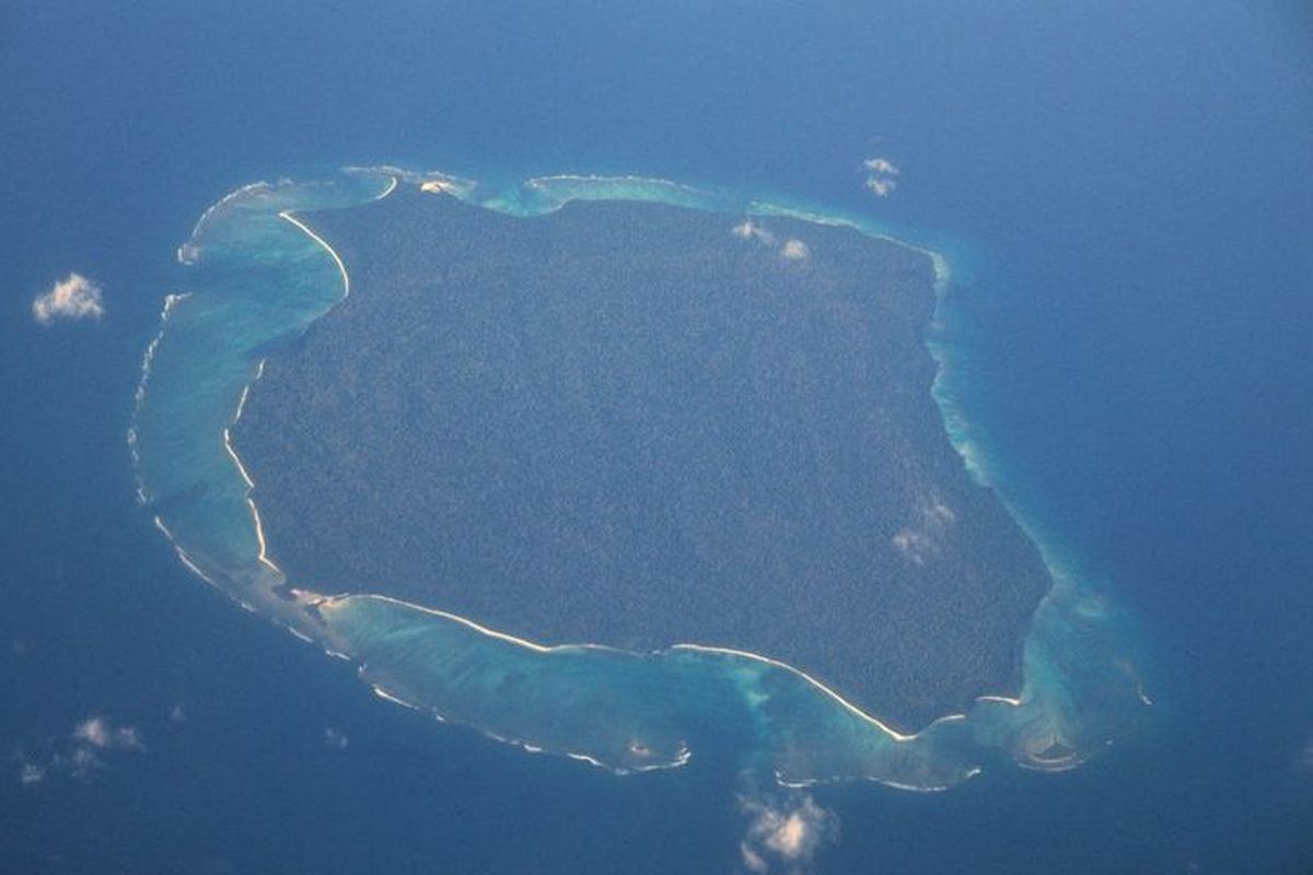 Mengenal Suku Sentinel, Salah Satu Suku Paling Agresif dan Terisolasi ...